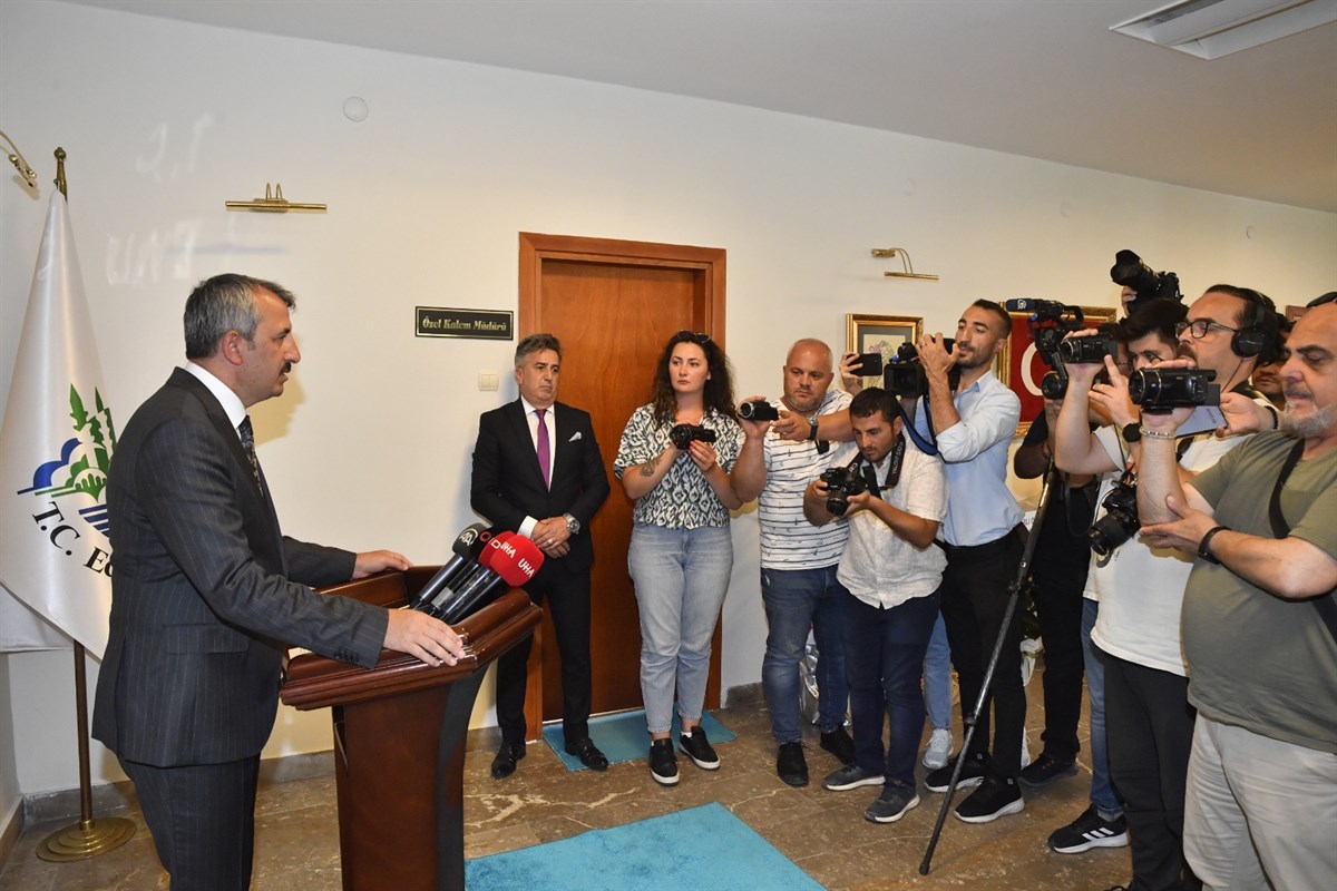 Edirne Valisi Yunus Sezer Göreve Başladı Edirne Valisi Yunus Sezer Göreve Başladı